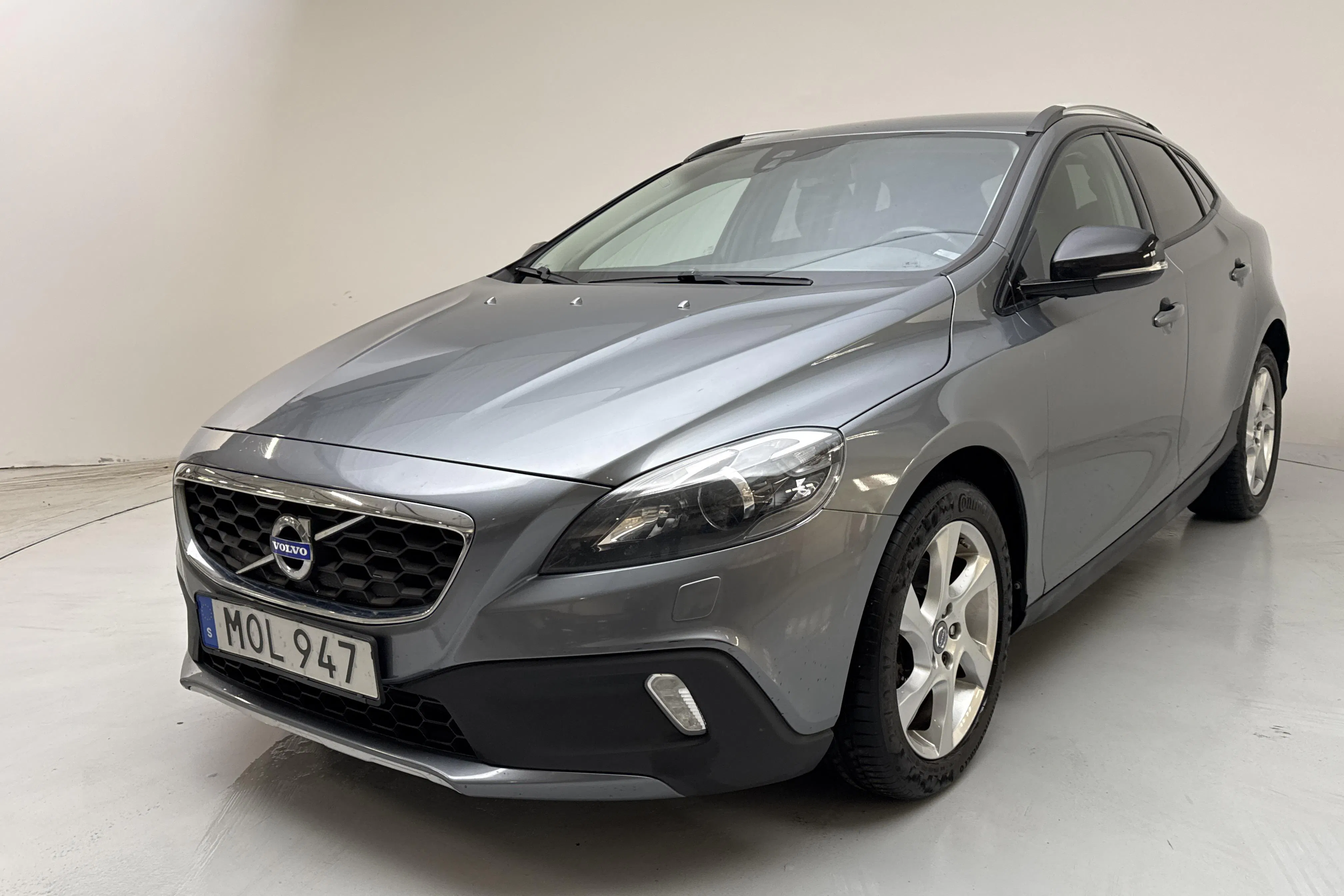 Used Volvo V40 Cross Country D2 | 154 890 km | 114 hp (84 kW) | kvdcars.com